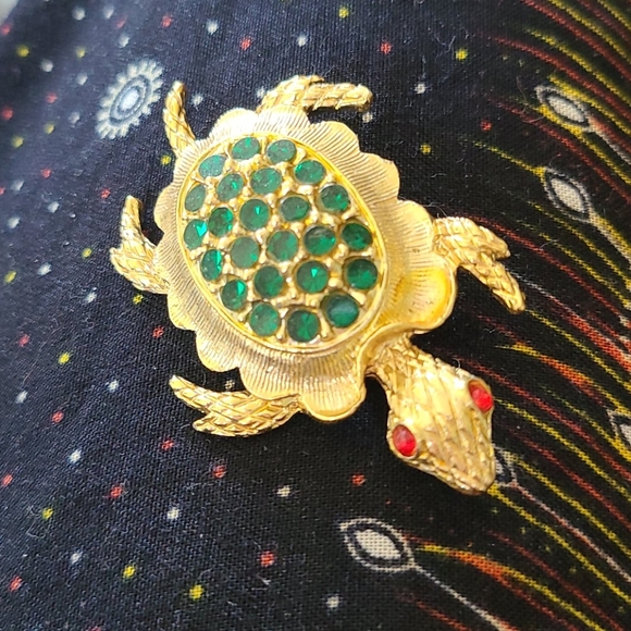 Vintage | Jewelry | Vintage Turtle Pin | Poshmark